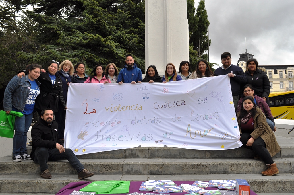 SERNAMEG JUNTO A SEREMI DE LA MUJER CONMEMORAN DÍA DE LA NO VIOLENCIA EN EL POLOLEO - PRESIDENTE ...