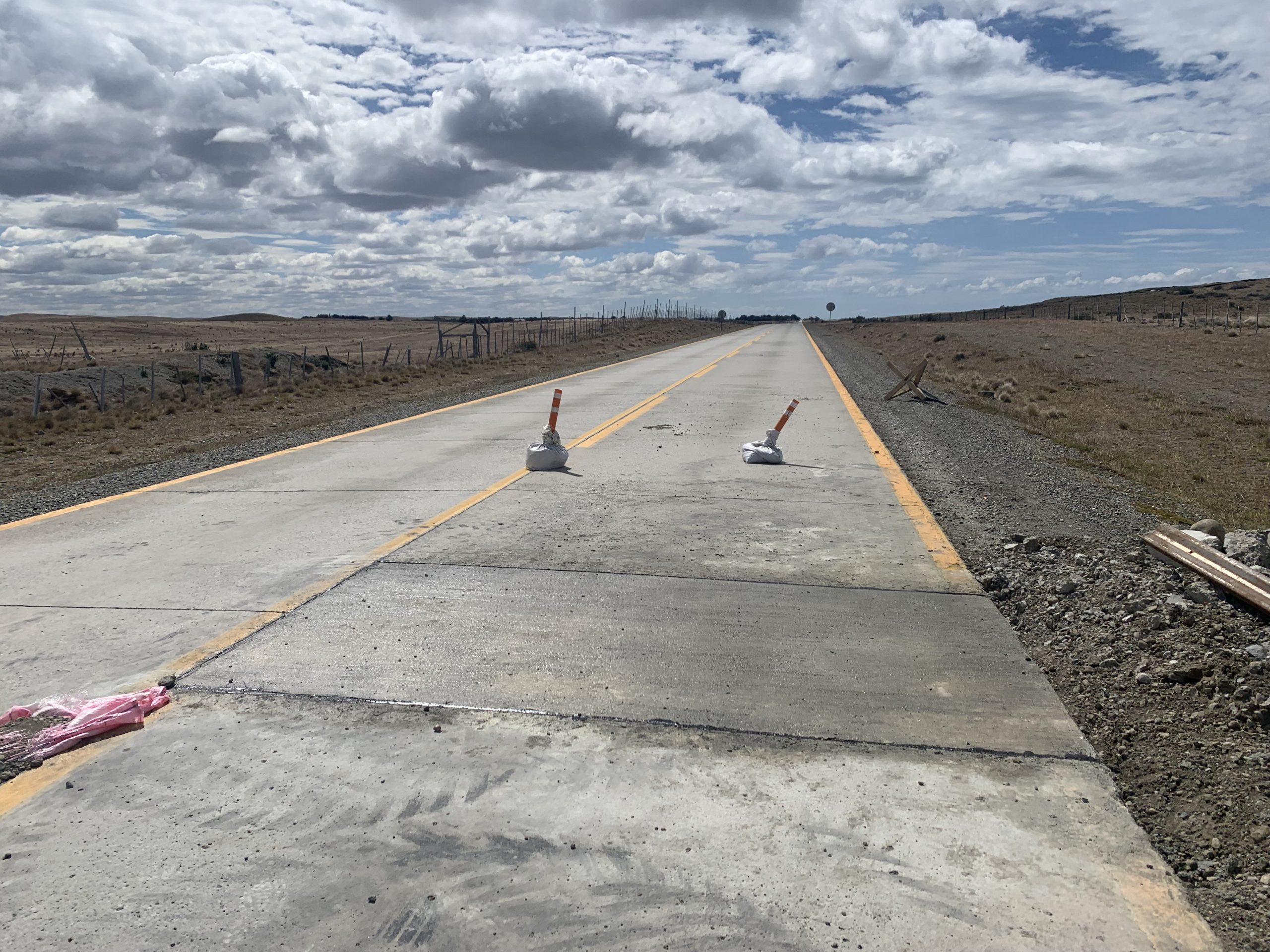 MOP REALIZA REPOSICIÓN DE LOSAS DE HORMIGÓN EN LAS RUTAS 255-CH y 257 ...