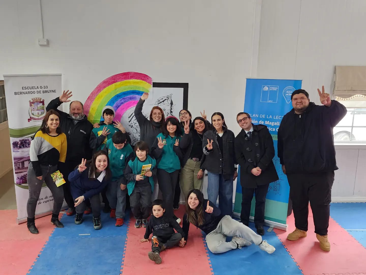 Destacada escritora nacional Francisca Solar comparte experiencias con ...